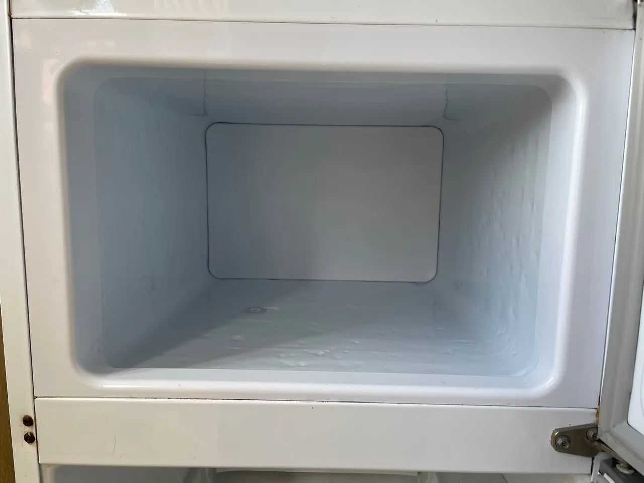 "freezer-pequeno" - Geladeiras e Freezers no Brasil