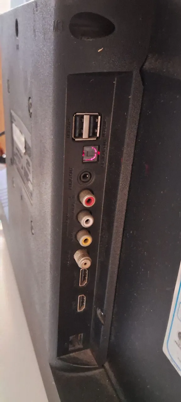 "tv lcd 32 polegadas" - TVs no Brasil