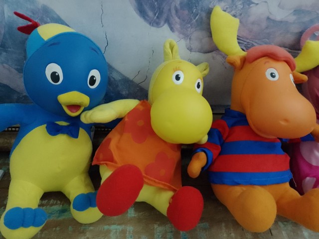Bonecos backyardigans | +15 anúncios na OLX Brasil