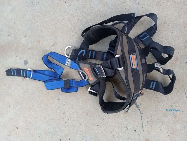 "cinto de escalada" no Brasil