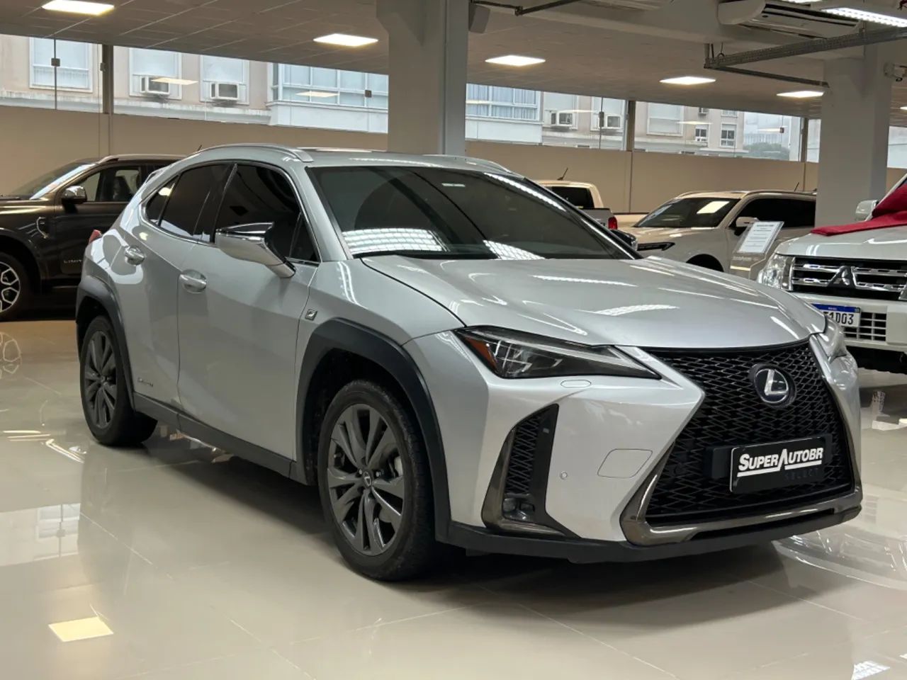 LEXUS UX-250H Usados e Novos