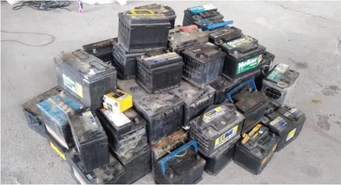 "sucatas de baterias" no Brasil