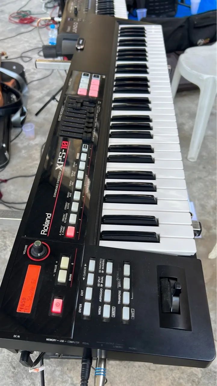 Roland XPS 10 aceito S24 ou 25 ultra - Instrumentos musicais - Santa ...