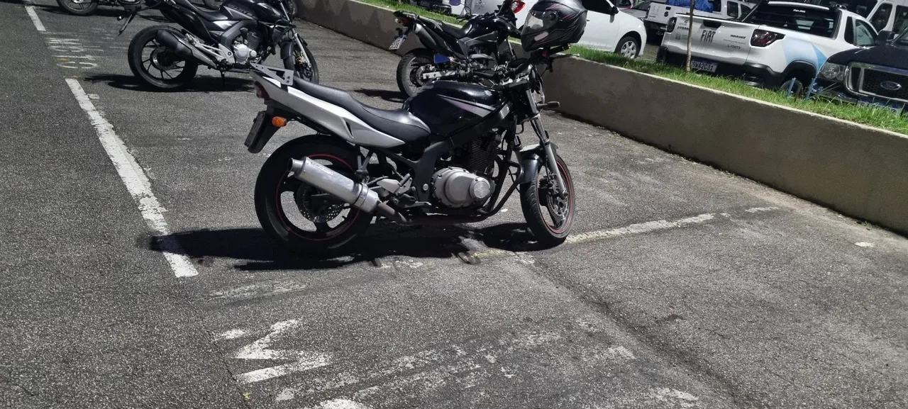 Motos SUZUKI GS 2008 no Brasil