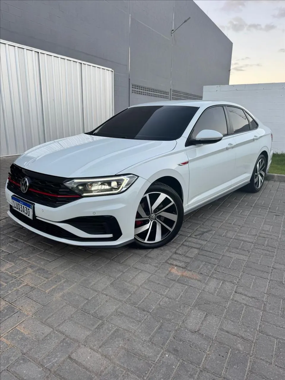 VOLKSWAGEN JETTA GLI 350 TSI 2.0 16V 4P AUT. Usados e Novos