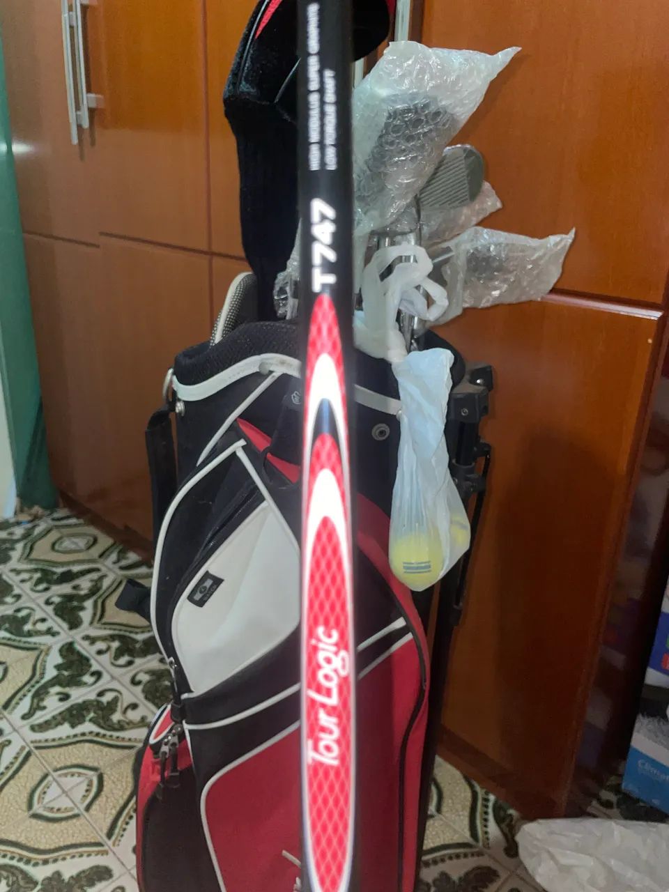 Kit de Golfe Tour Logic T747 Completo - Novíssimo! - Esportes de Quadra ...
