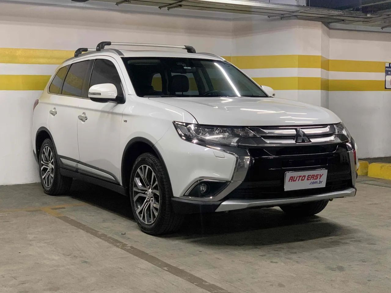 MITSUBISHI OUTLANDER 2018 Usados e Novos