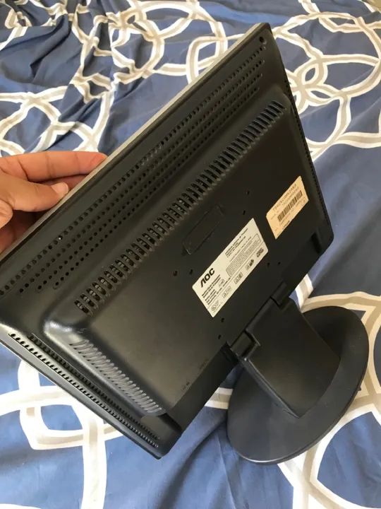 "monitor aoc 15 polegadas" no Brasil