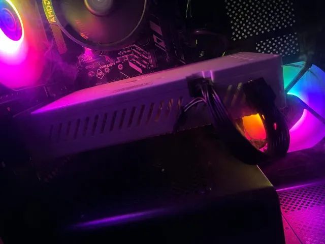 Combo Ryzen 5 3400G + RX 580 8GB 2048SP Veineda + 2 Coolers + Pasta ...