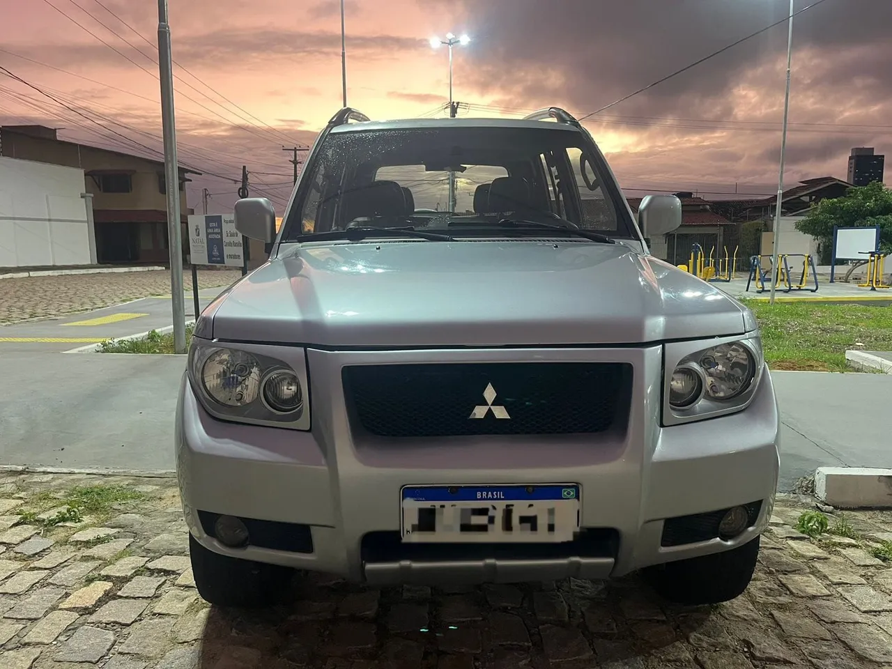 MITSUBISHI PAJERO TR4 2.0/ 2.0 FLEX 16V 4X4 AUT. Usados e Novos