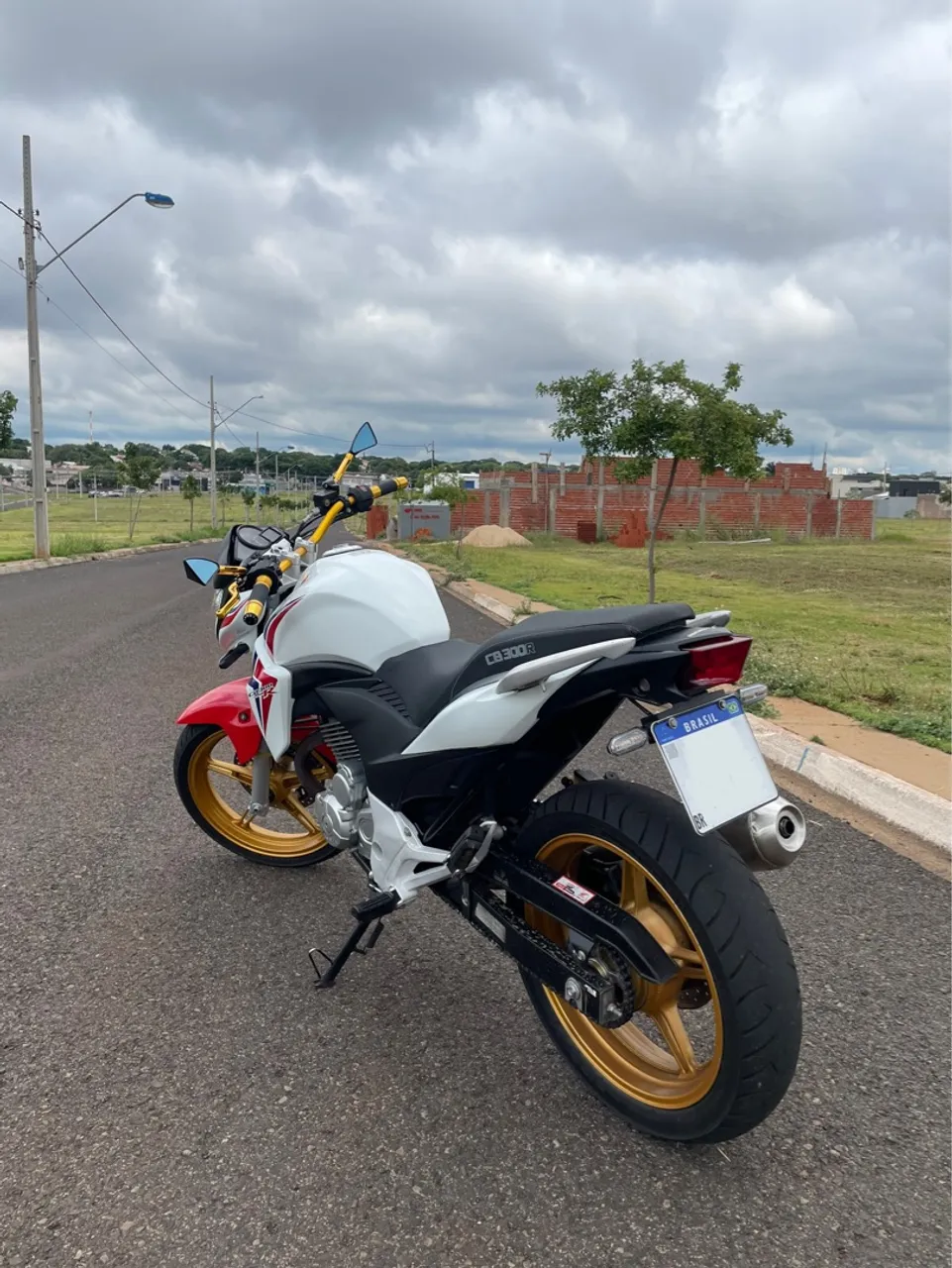 Motos HONDA CB 2015 no Brasil