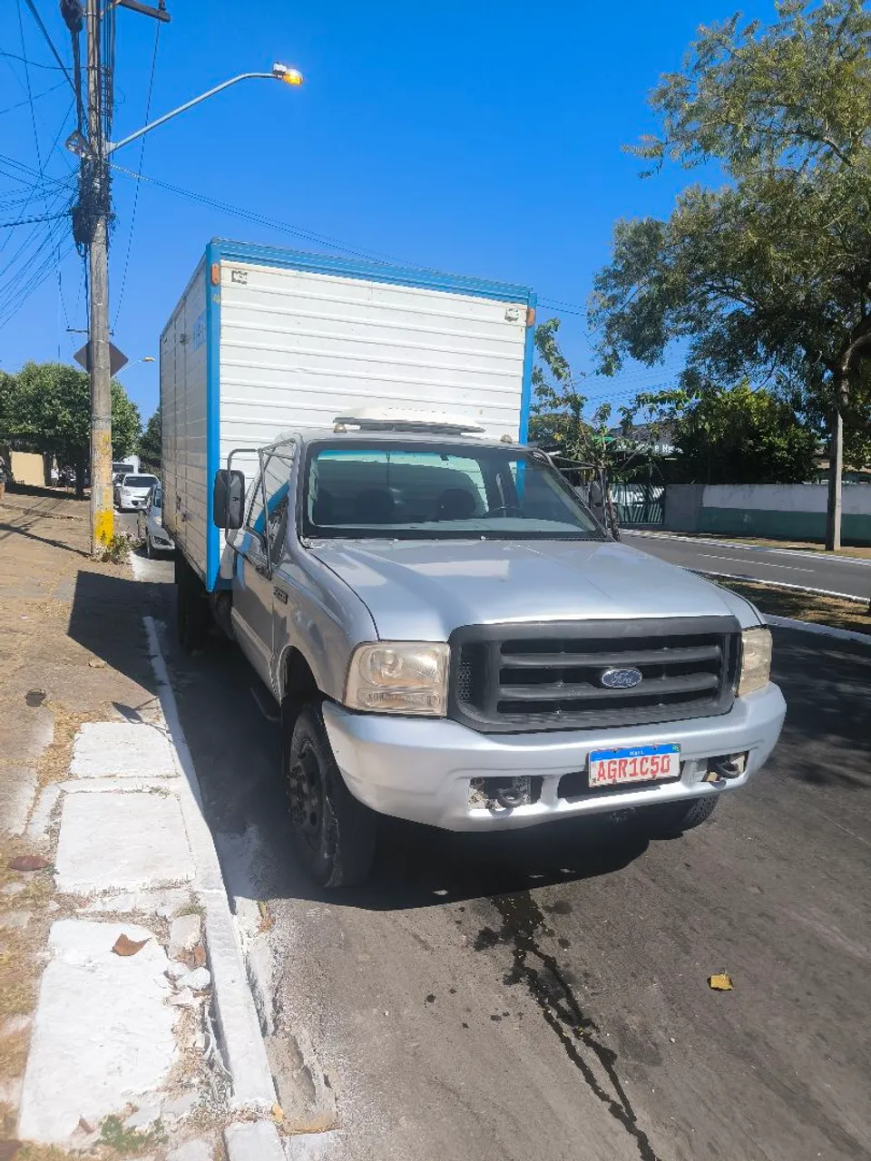 "f4000 4x4" no Brasil