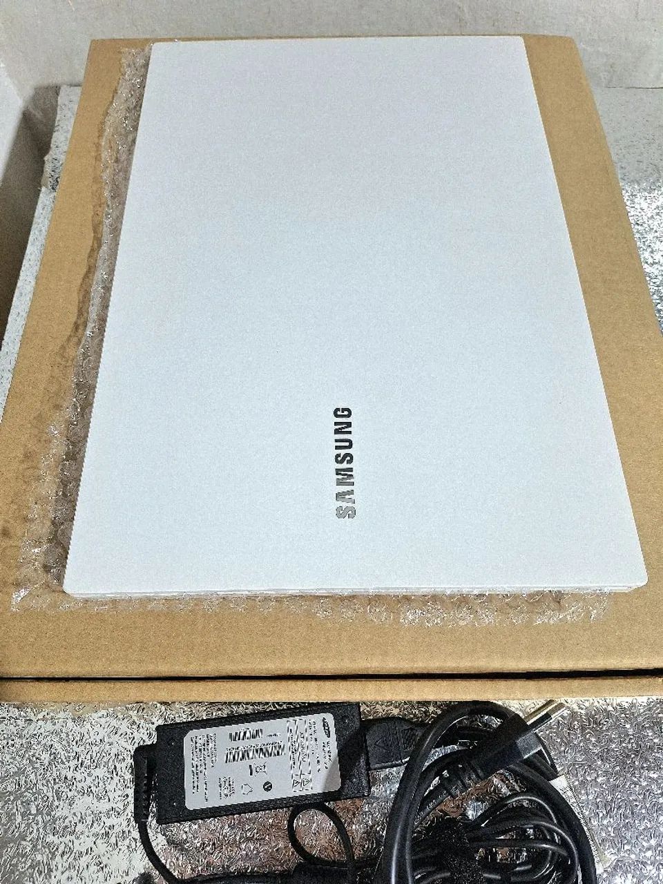 Notebook Samsung Book Estado de novo. Intel core i3 8GB RAM . Aceito ...