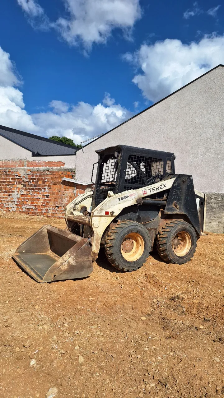 "locacao de bobcat" no Brasil