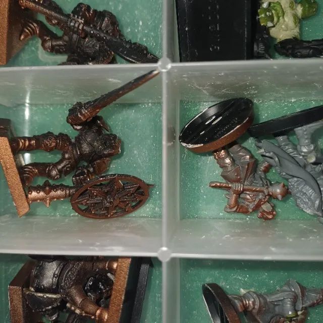 conjunto de figuras warhammer para colecionar ou uso em rpg - Hobbies e ...