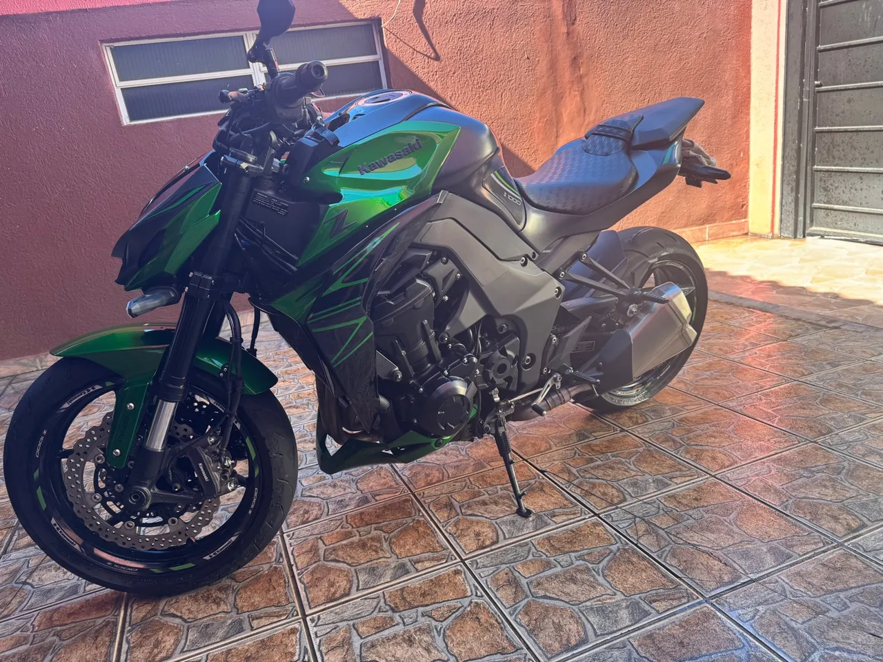 Motos KAWASAKI Z 1000 no Brasil
