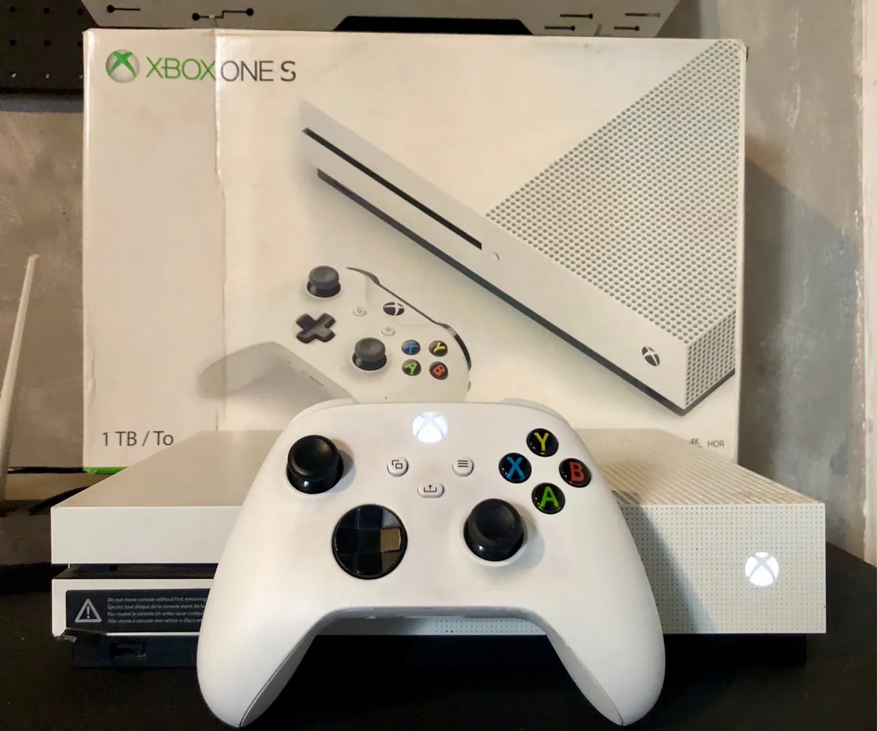 "xbox one s 500gb" - Consoles de Vídeo Game no Brasil