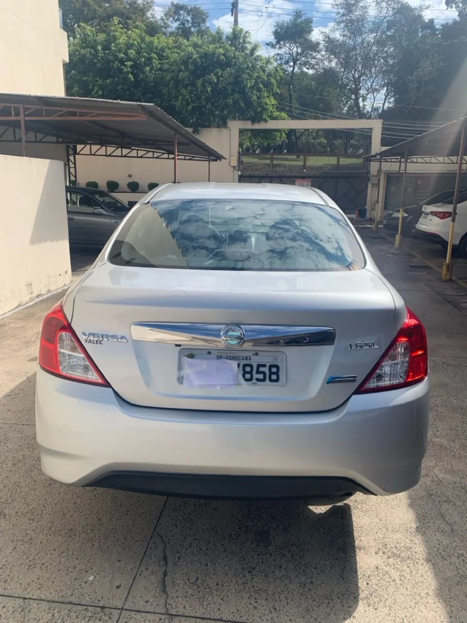 NISSAN VERSA 2017 Usados e Novos
