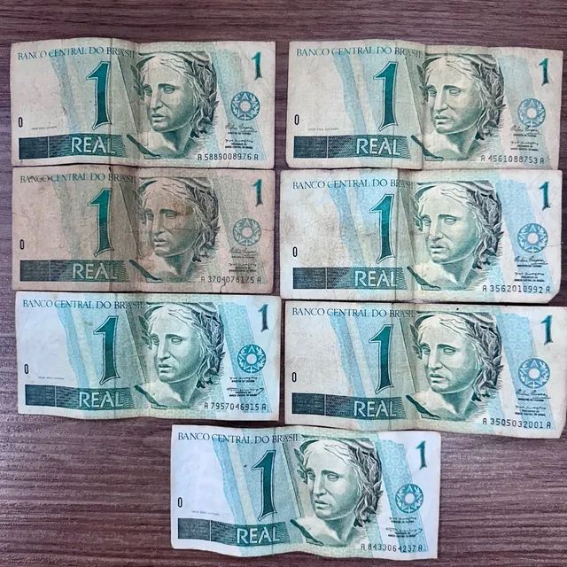 "cedulas de um real" no Brasil