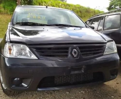 Renault Logan Expression 1.6 8v 2008 Sucata para retirada de peças ...