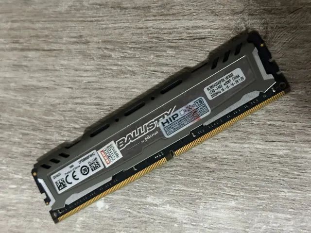 Memória RAM Crucial Ballistix Sport DDR4 - Memória RAM - Núcleo ...