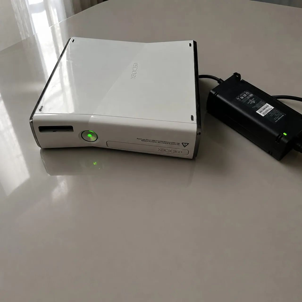Xbox 360 Original Modelo Slim Fat +60 jogos +Fonte com cabos e um kit ...