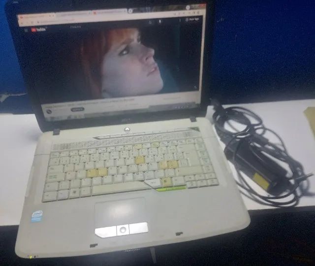 17 polegadas ou maior no Brasil