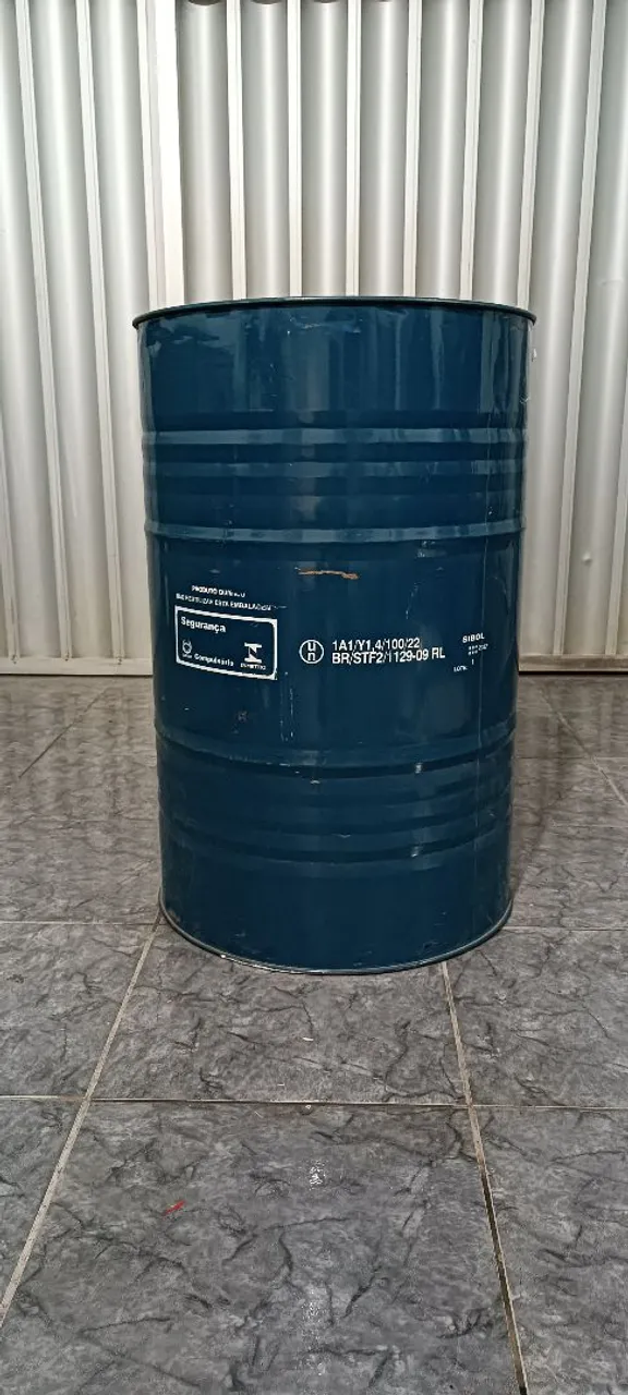 "tambores de 200 litros" no Brasil