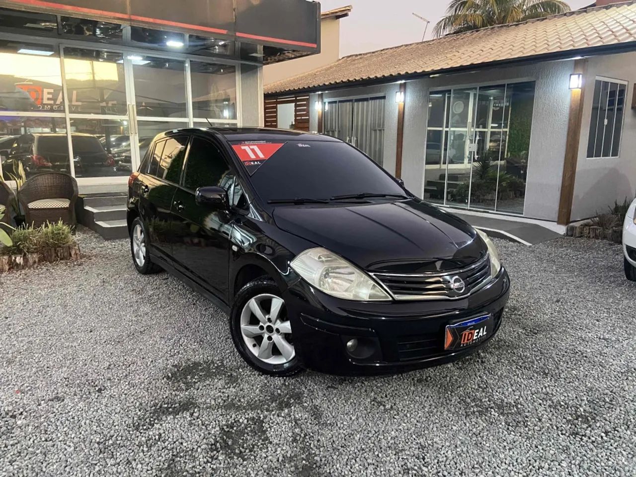 NISSAN TIIDA 2011 Usados e Novos