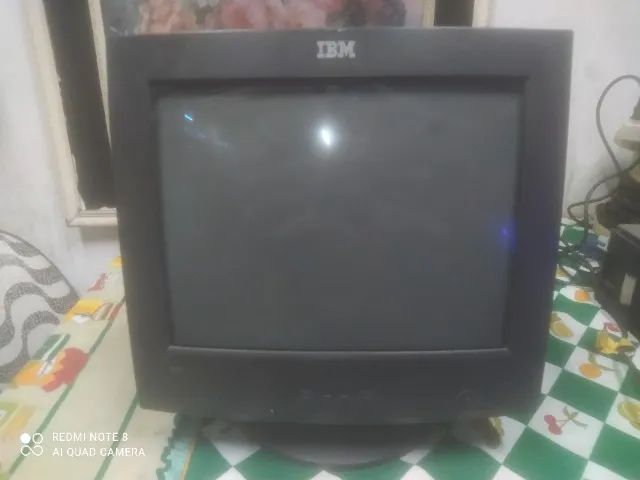 Vendo Monitor de tubo IBM 14 polegadas com defeito - Monitores - Éden ...