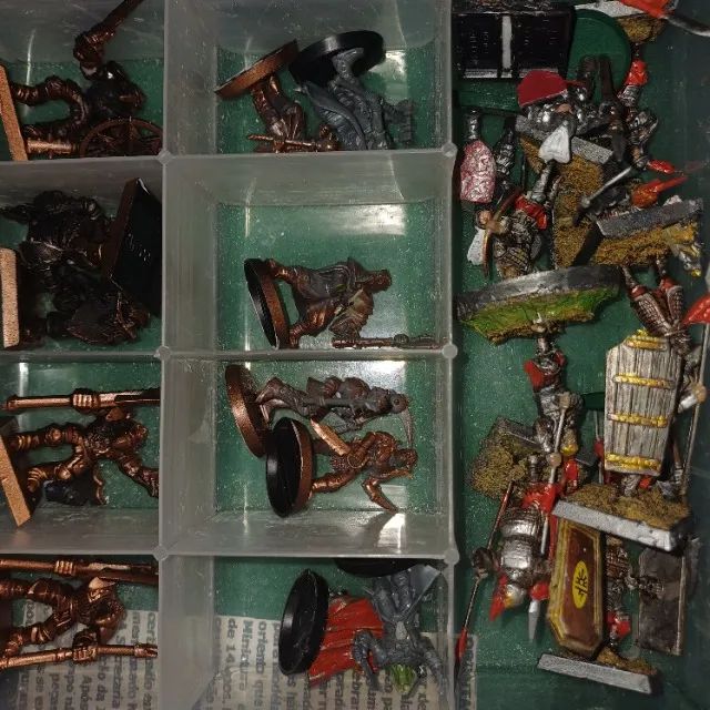 conjunto de figuras warhammer para colecionar ou uso em rpg - Hobbies e ...