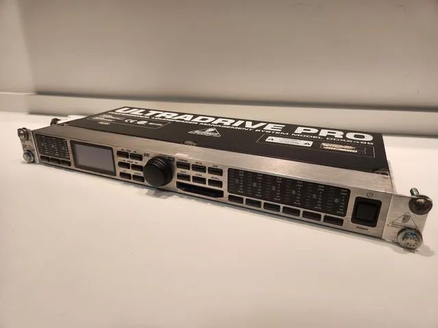 "crossover digital behringer" no Brasil