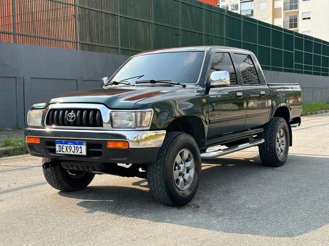 TOYOTA HILUX 2003 Usados e Novos