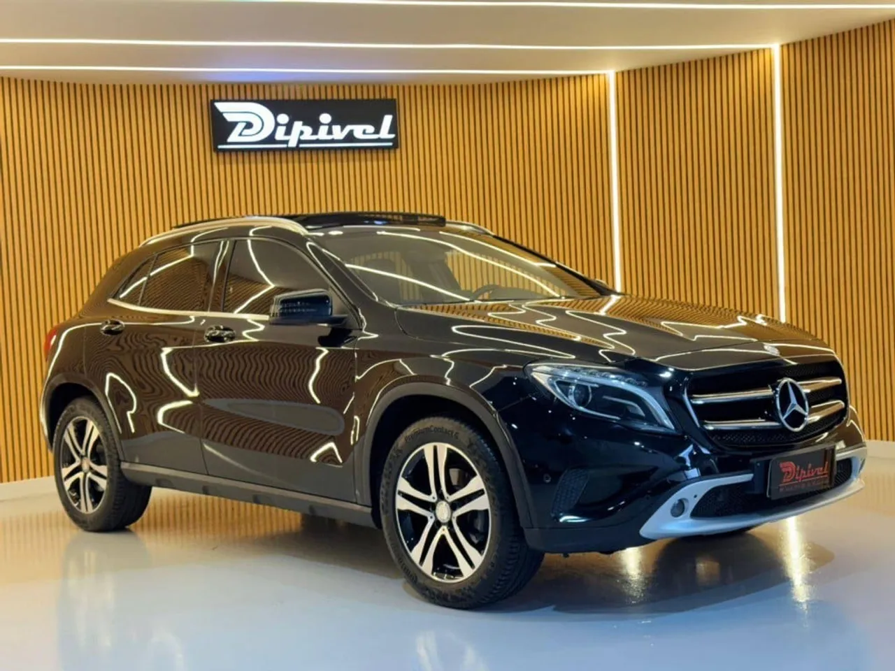 MERCEDES-BENZ GLA-200 2016 Usados e Novos
