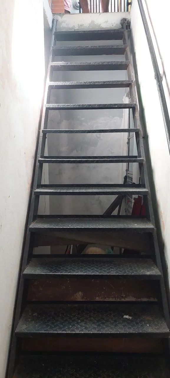 Escada de ferro - Portas e Janelas - Marambaia, Belém 1469445154 | OLX