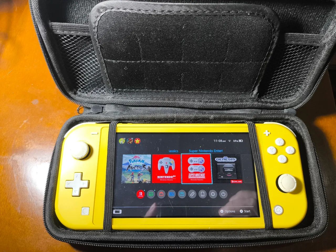 Nintendo Switch lite amarelo Pokémon Arceus incluso - Consoles de Vídeo ...
