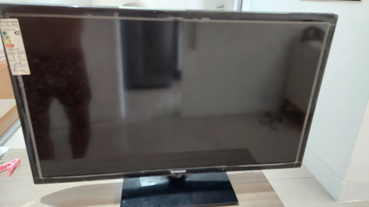 Tv Monitor Samsung 27,5" T28D310LH com defeito para retirada de peçass ...