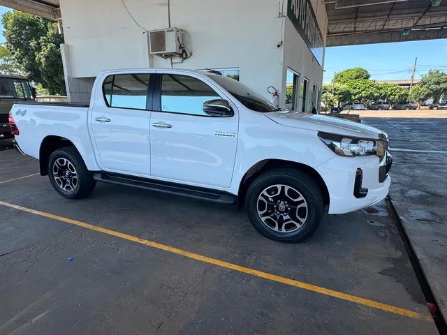 Carros pick-ups Usados e Novos à venda