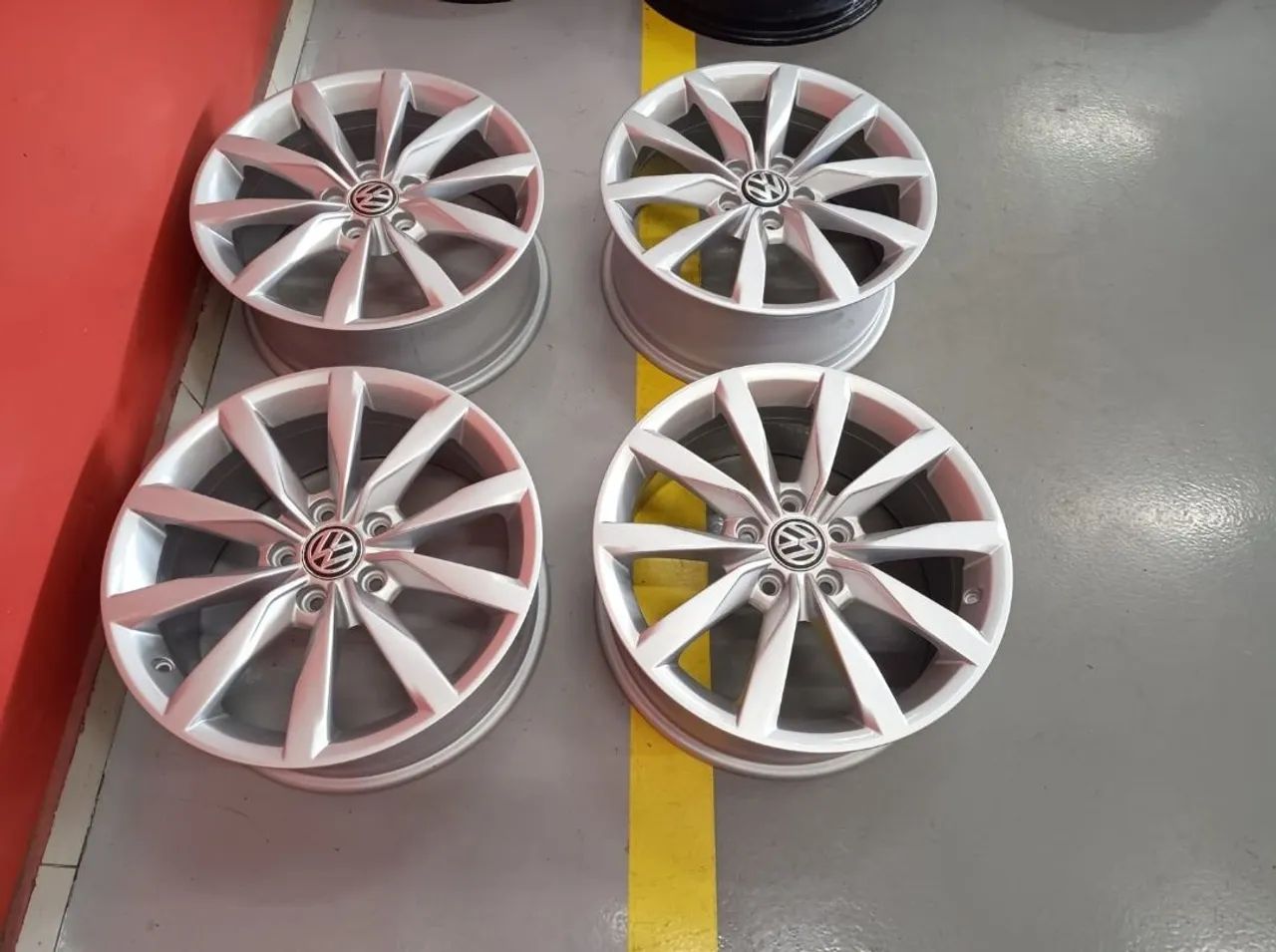 Rodas VW originais 17 polegadas - Carros, vans e utilitários - Itaum, Joinville 1365254728 | OLX