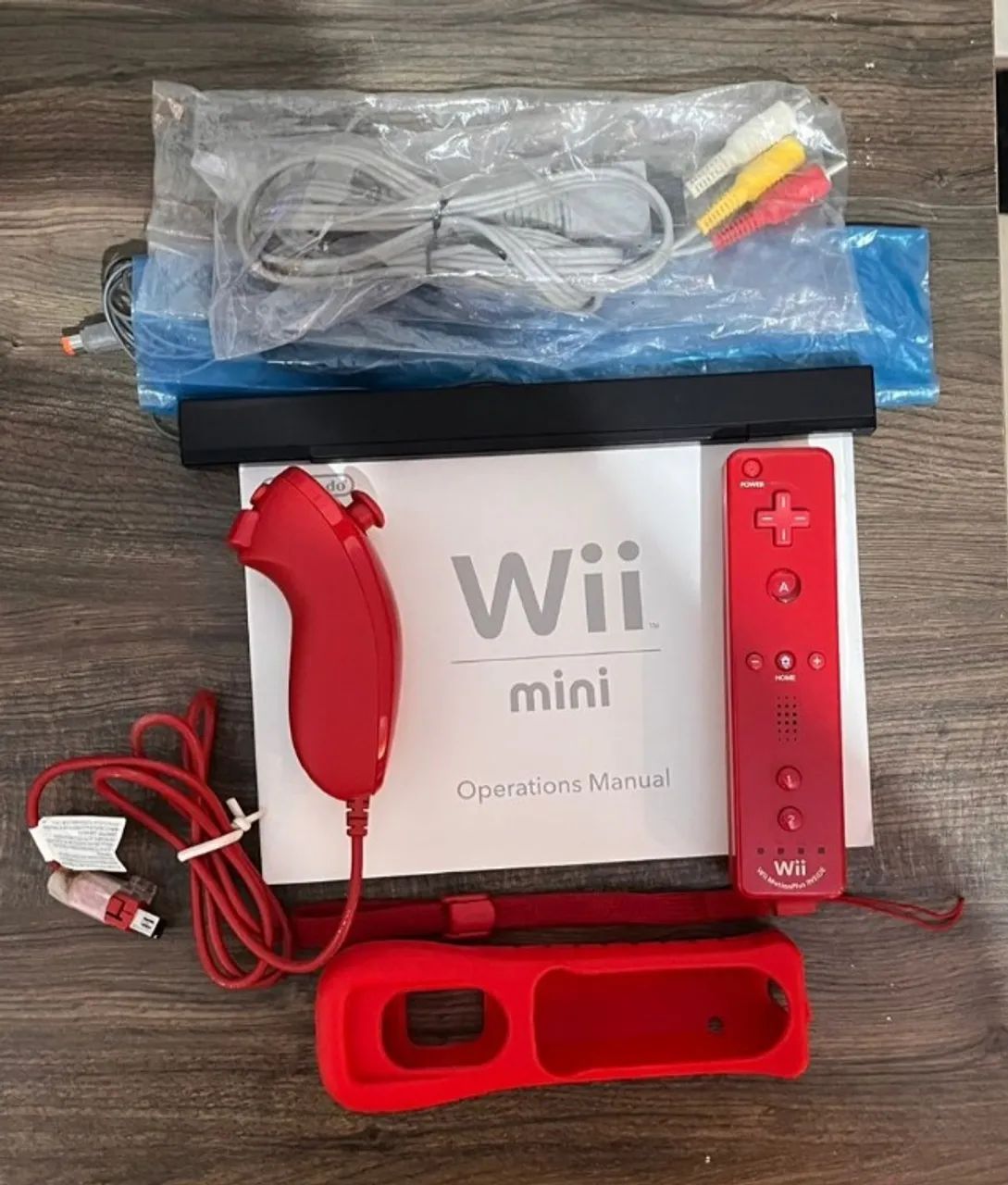 Nintendo Wii Mini na Caixa com Todos os Acessórios Originais - Consoles ...