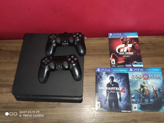 "ps4 com 2 controles e 2 jogos" no Brasil