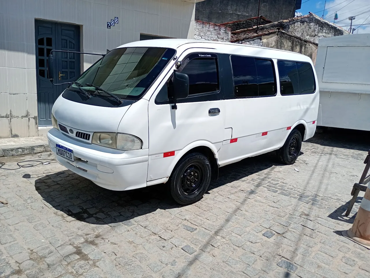 KIA MOTORS BESTA Usados e Novos