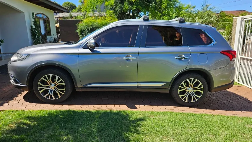 MITSUBISHI OUTLANDER a diesel Usados e Novos
