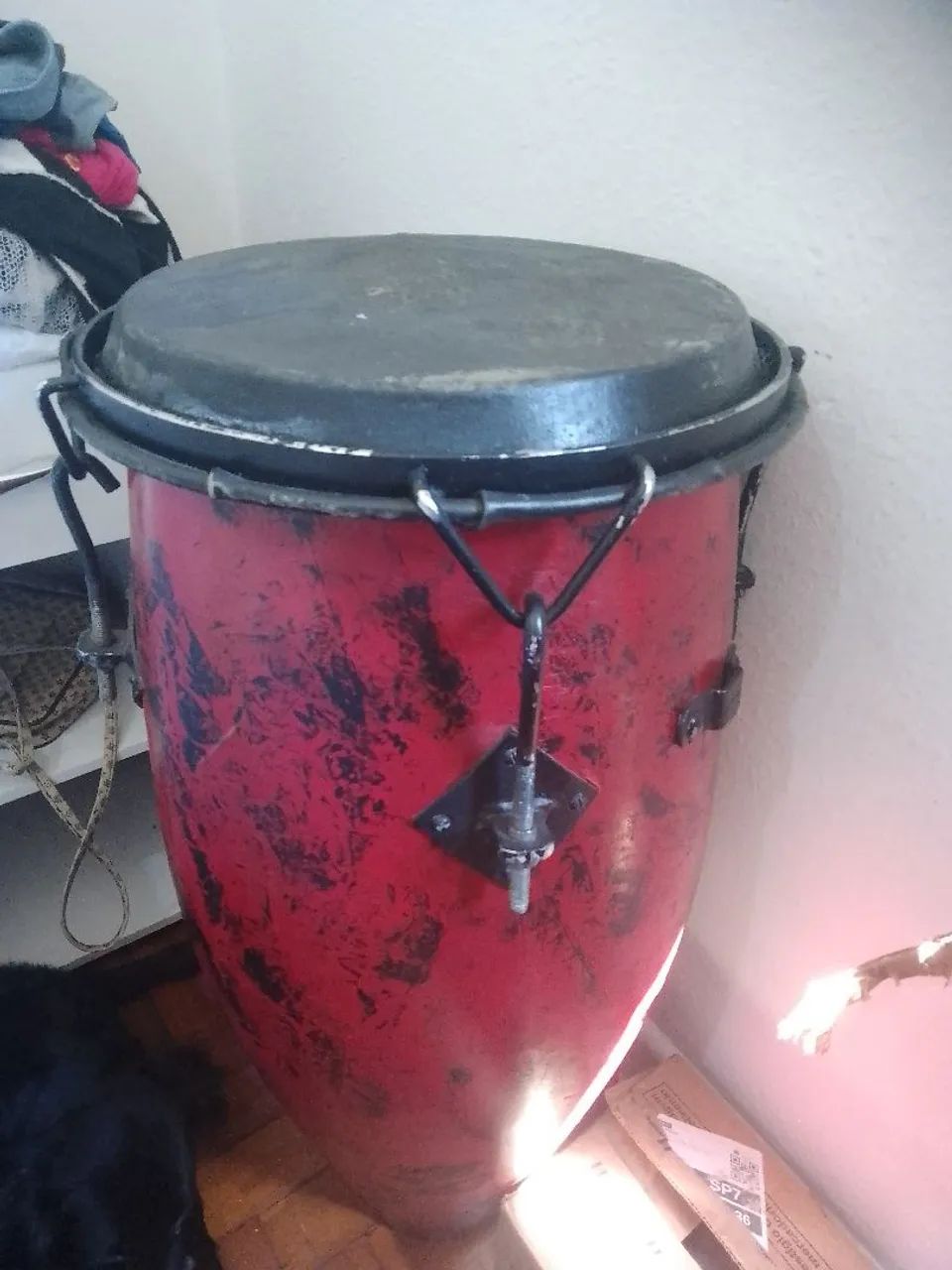 Conga com excelente sonoridade,fazendo um som muito maior que o ...