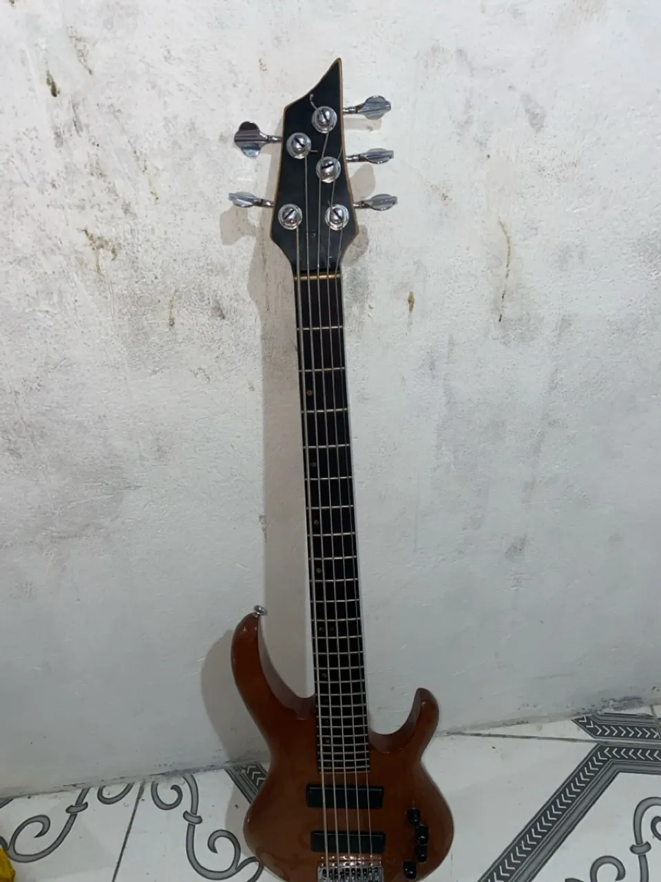 "contra baixo 5 cordas" - Instrumentos musicais no Brasil