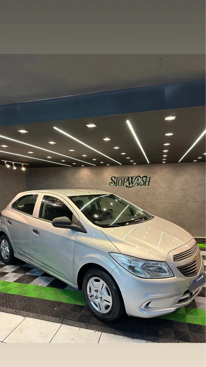 CHEVROLET ONIX 2018 Usados e Novos