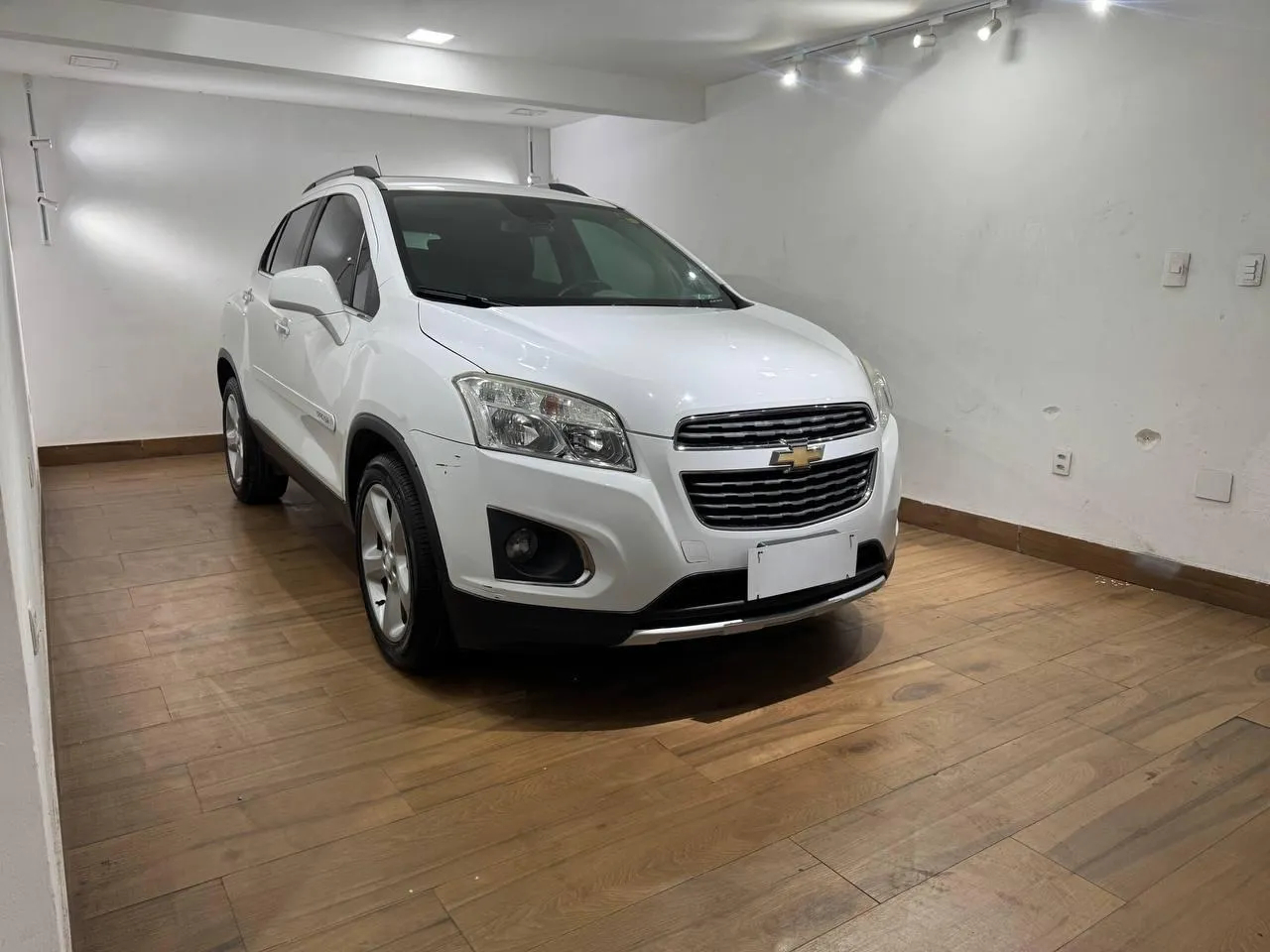 CHEVROLET TRACKER 2015 Usados e Novos