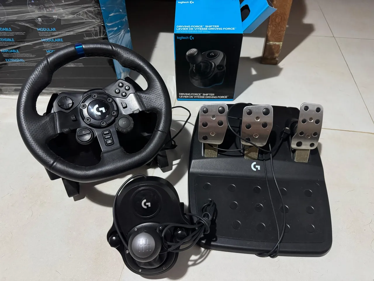"volantes logitech" no Brasil
