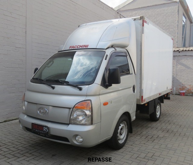 vans/utilitários HYUNDAI HR 2012 Usados e Novos no RS | OLX