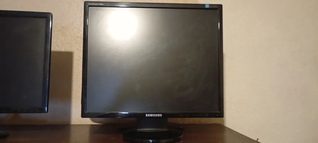 Monitor Samsung 19 polegadas - Monitores - Jardim Graziela, Suzano 1382613917 | OLX
